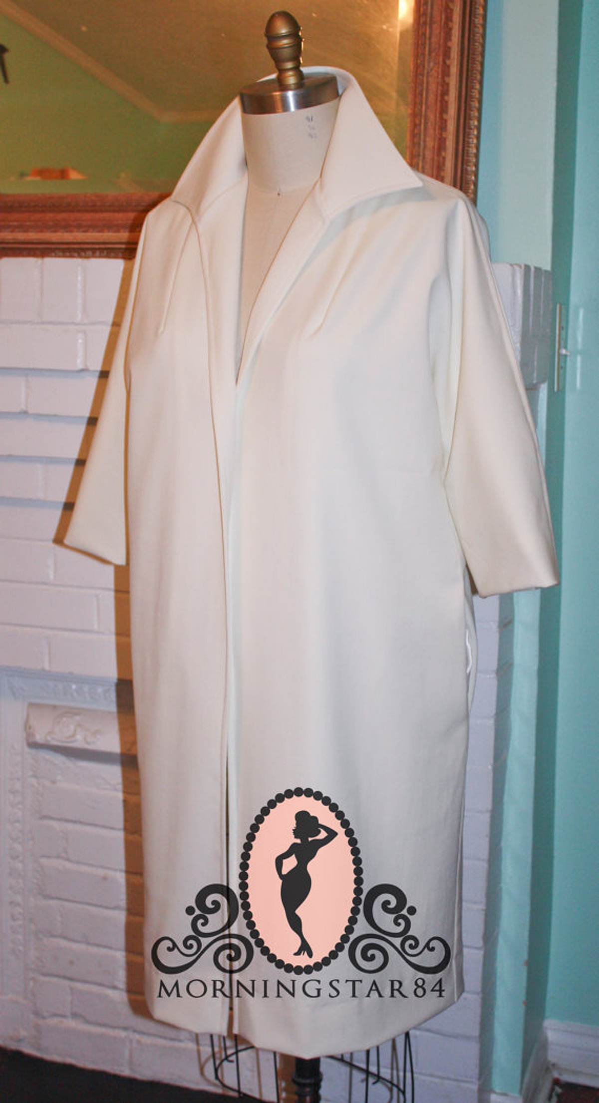 Marilyn's 1960s White Coat-SGTG