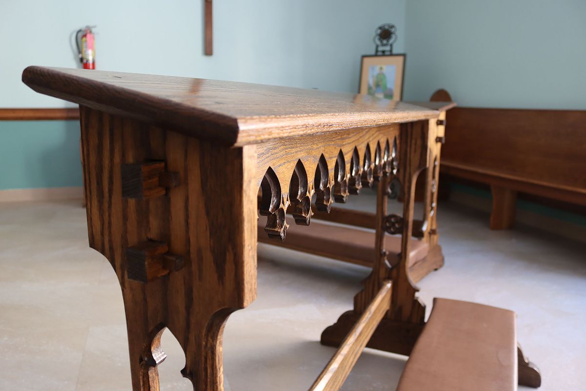 Kneelers and Portable Communion Rails