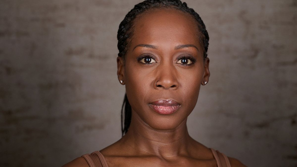 Creative Photoshoot Using Parallel Lighting