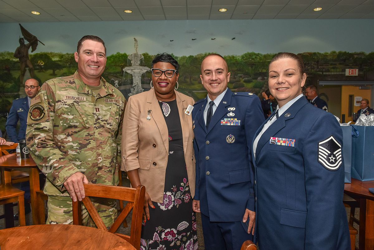 165th Airlift Wing and Air Dominance Center Host Honorary Commander ...